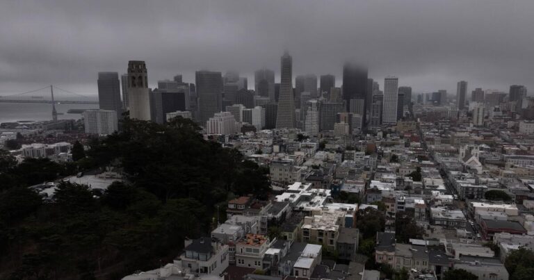 San Francisco power outage disrupts train service and leaves 130,000 ...
