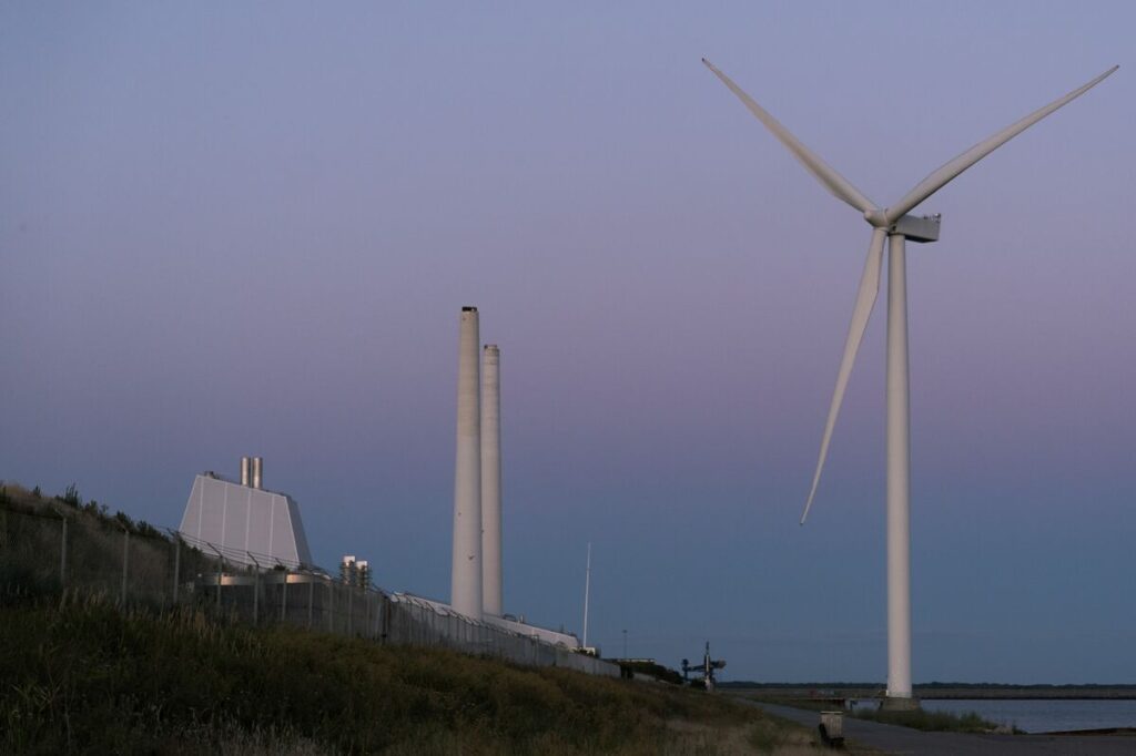 Orsted and Equinor challenge Trump's wind farm shutdown in court